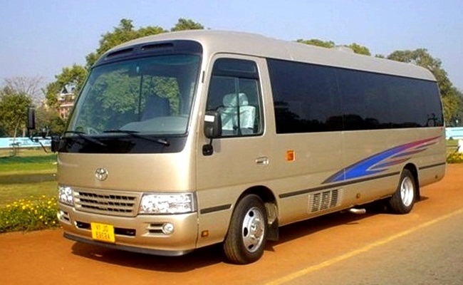 Toyota Bus Rental Service | Toyota Mini Bus Hire Delhi | Book Toyota ...
